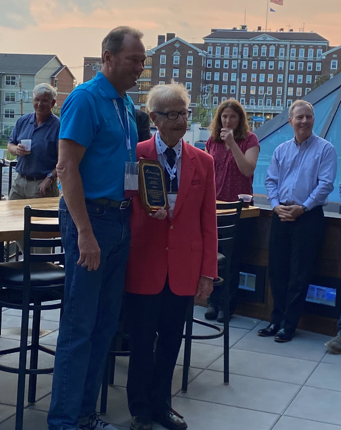 Bill Vanecek Receives The Bill Shea Award - NFTA Elements
