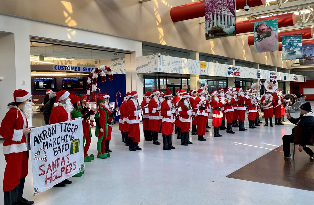 Having Holiday Fun with the Akron Santas - NFTA Elements